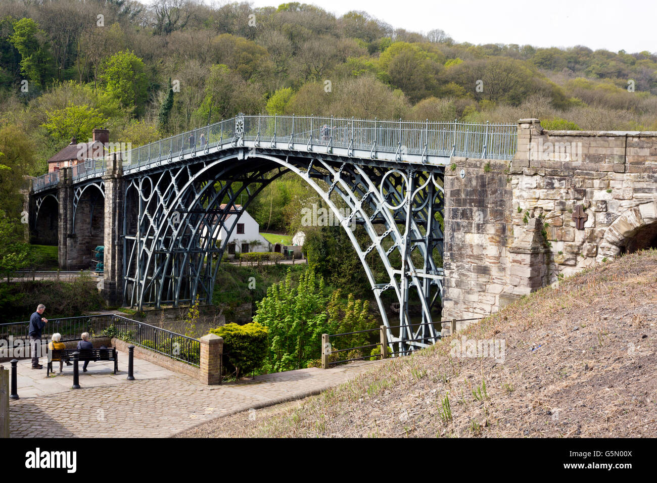 Abraham Darby's historic 1779 bridge over the River Severn in ...