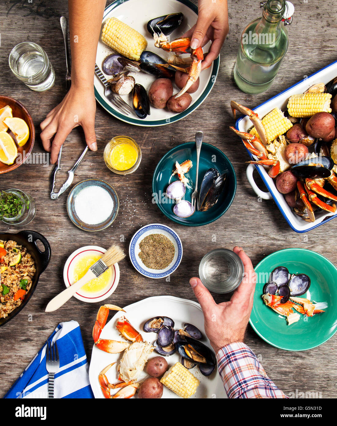 Seafood dinner hi-res stock photography and images - Alamy