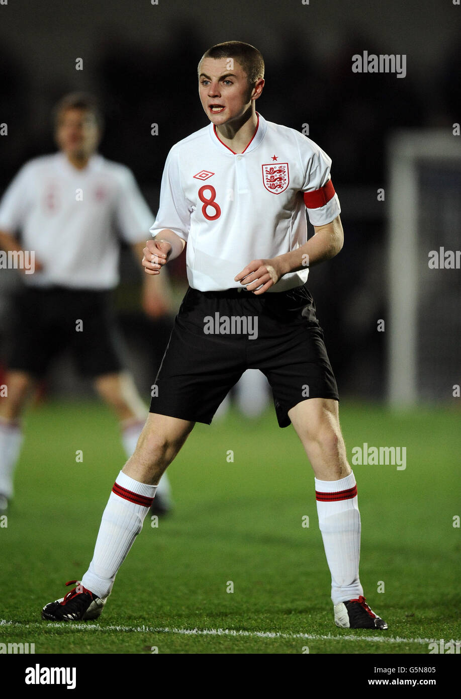 Full length englandyoungstars hi-res stock photography and images - Alamy