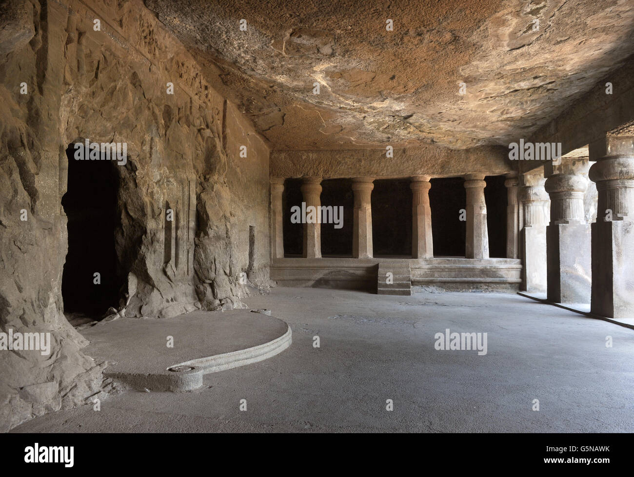 Elephanta Caves Off Mumbai High Resolution Stock Photography and Images - Alamy