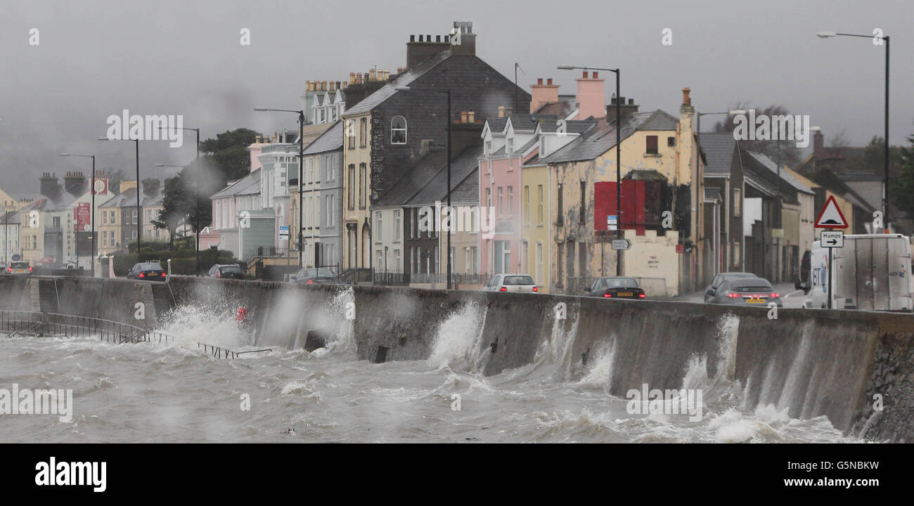 High Winds cause large waves and flooding during high tide at ...