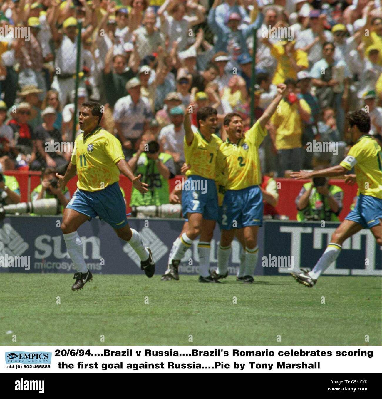 Soccer - World Cup 94 - Brazil v Russia Stock Photo - Alamy