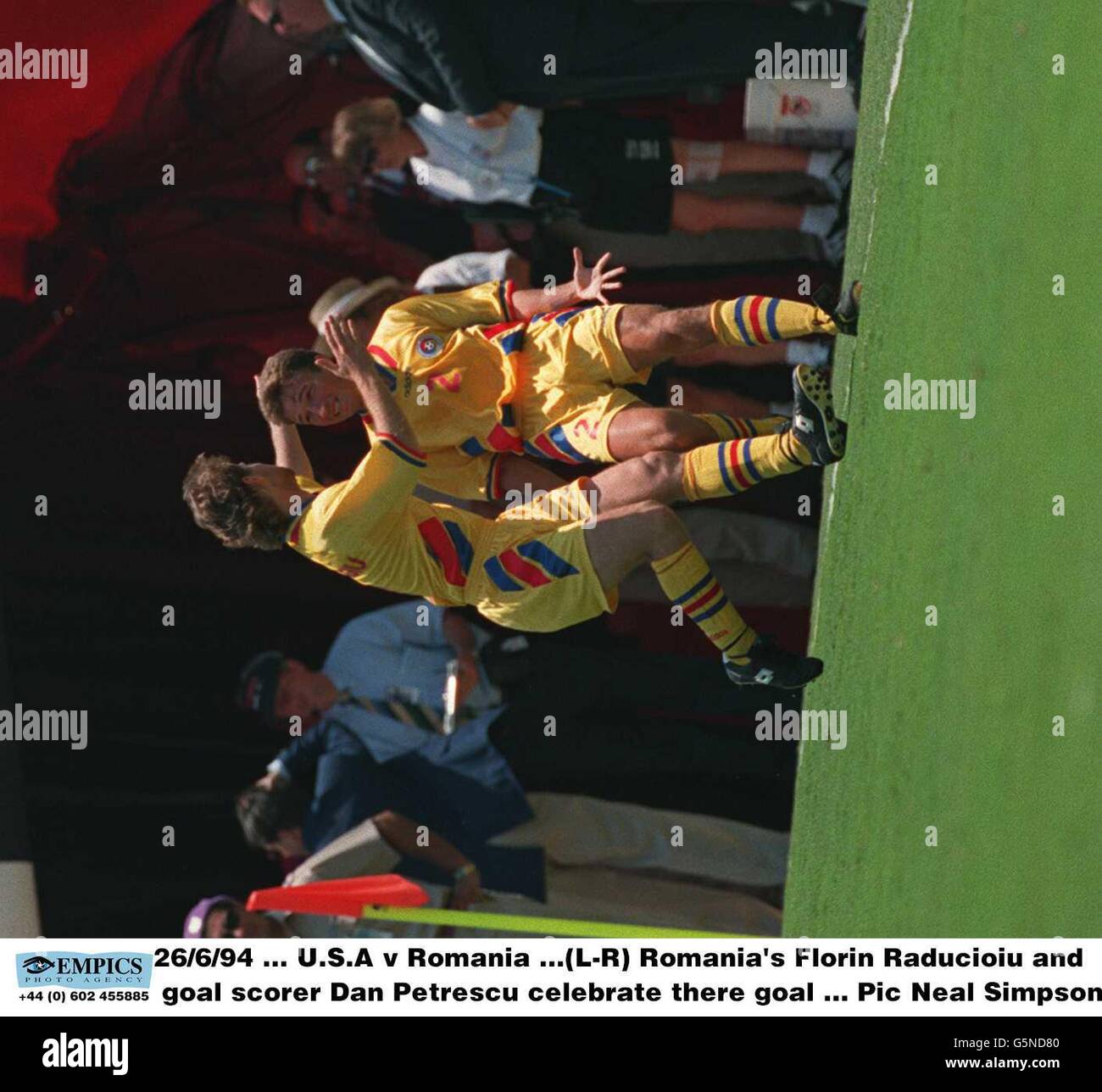 26/6/94 ... U.S.A v Romania ...(L-R)Romania's Florin Raducioiu and goal ...