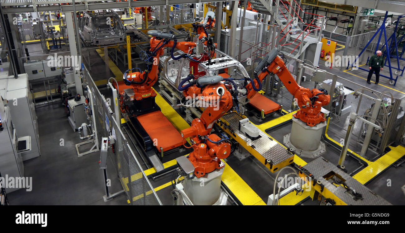 Solihull factory jaguar hi-res stock photography and images - Alamy