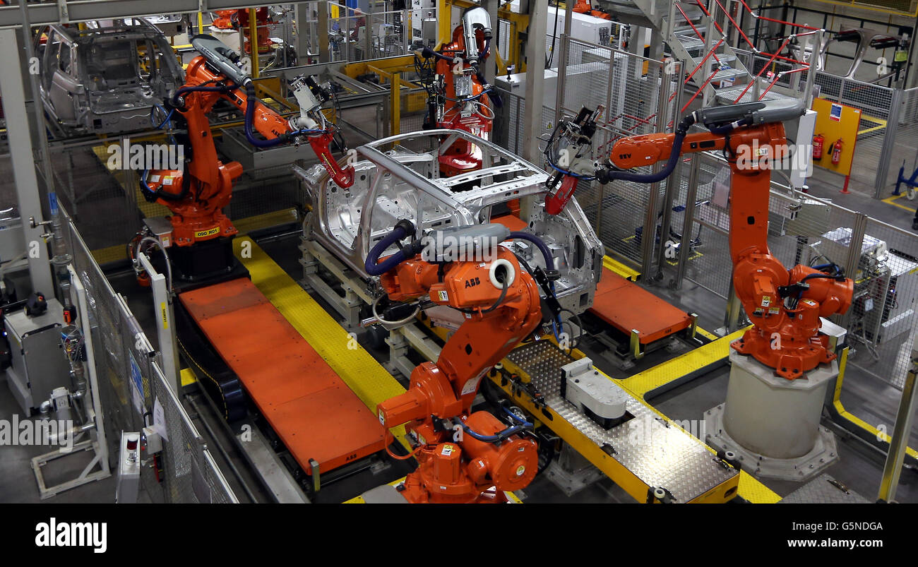 Range rover factory hi-res stock photography and images - Alamy