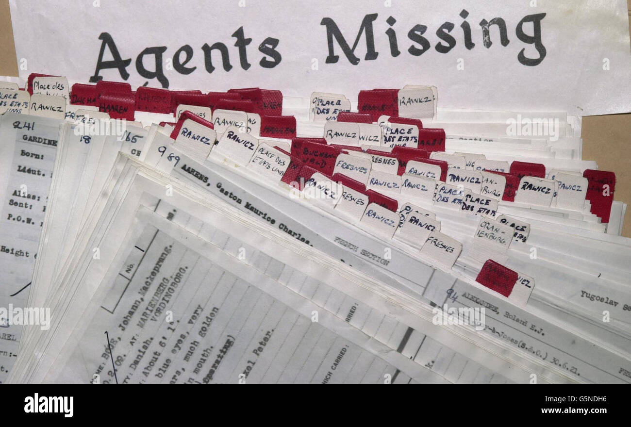 Counterfeit documents hi-res stock photography and images - Alamy