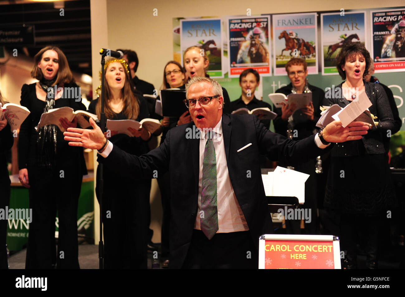 The New London Singers choir in Esher Hall at Sandown Park Stock Photo ...