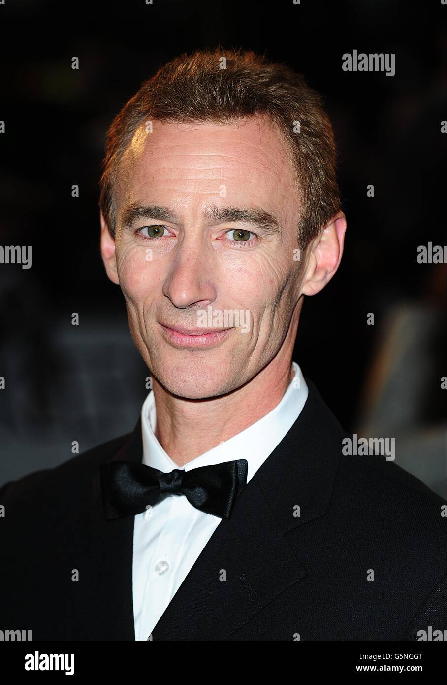 Jed brophy arriving for the uk premiere of the hobbit hi-res stock ...