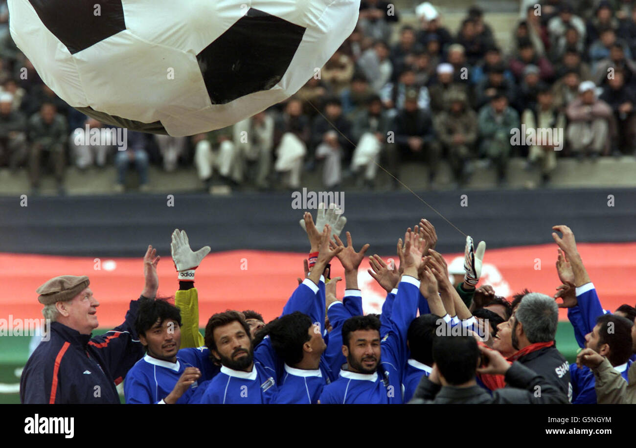 Afghanistan isaf soccer hi-res stock photography and images - Alamy