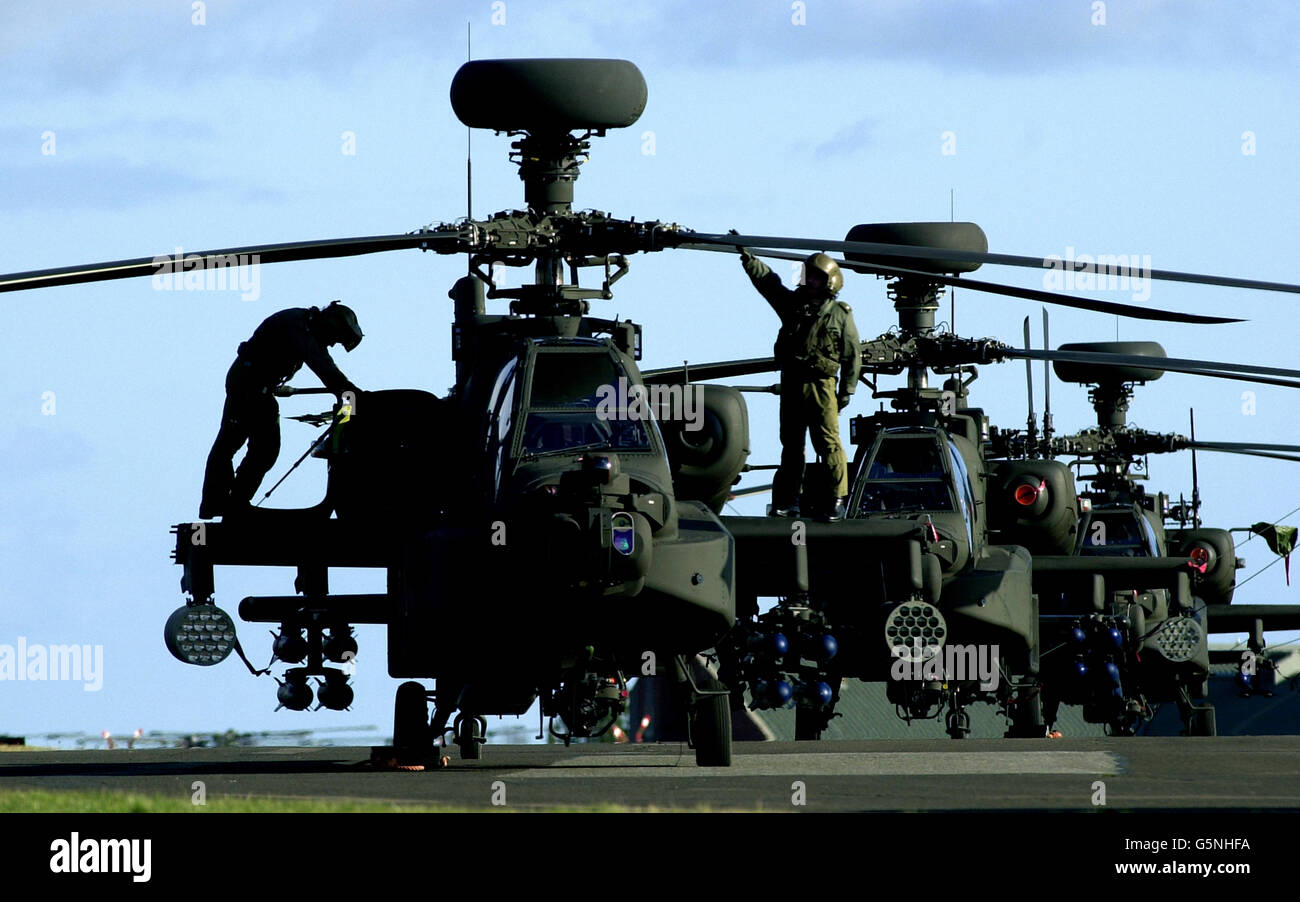 Apache Helicopters at RAF Leuchars Stock Photo - Alamy