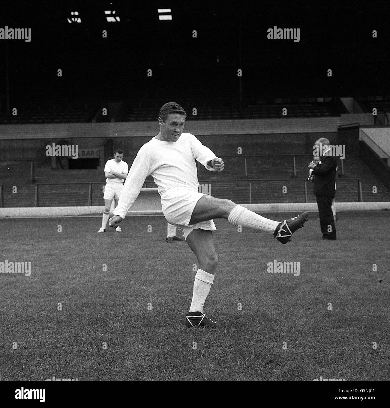 Bobby Collins - Leading Leeds Stock Photo - Alamy