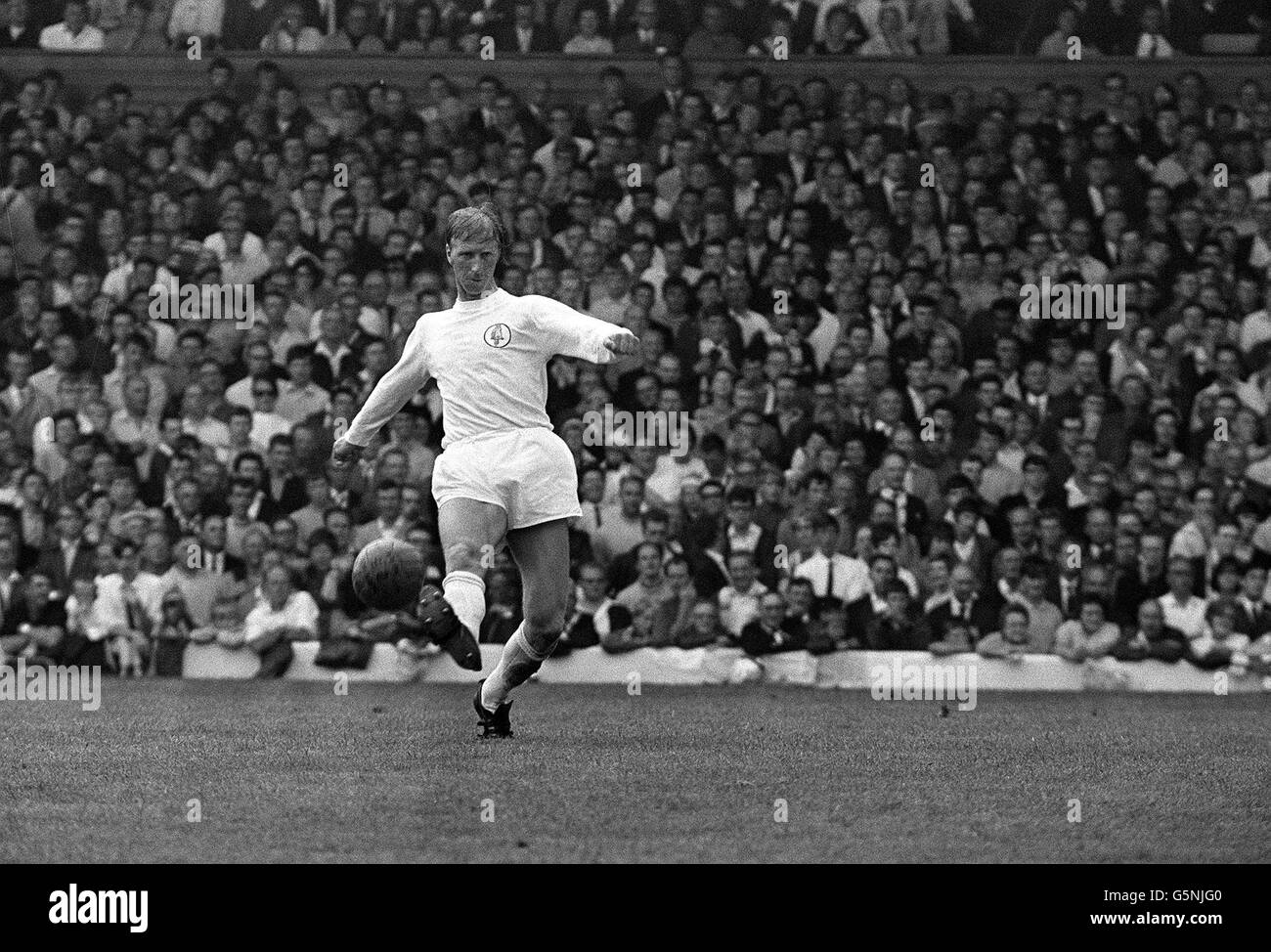 The longest serving player at leeds united hi-res stock photography and images - Alamy