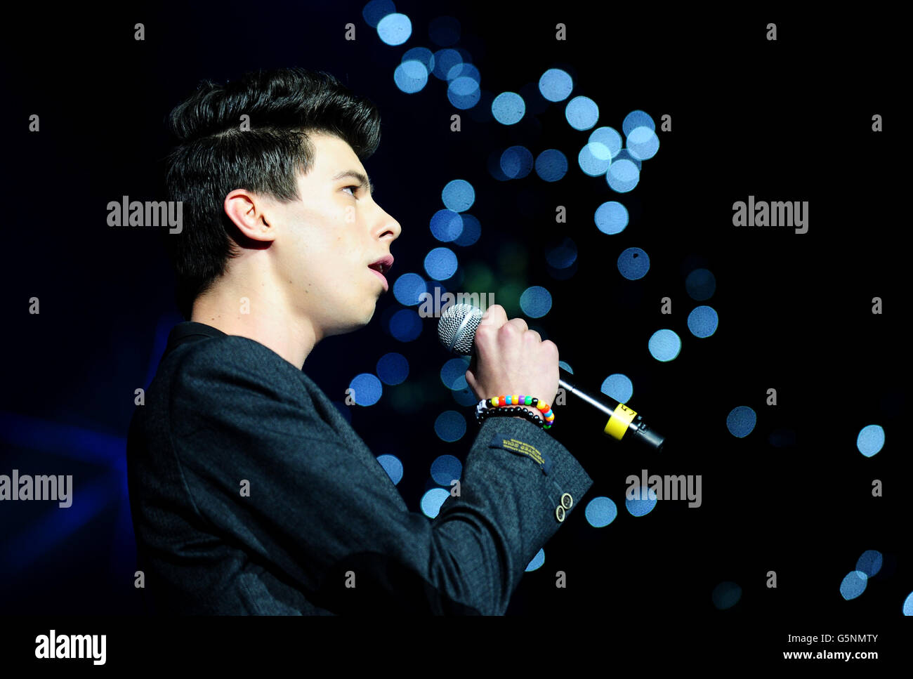 The Hit Factory Live Christmas Cracker concert Stock Photo - Alamy