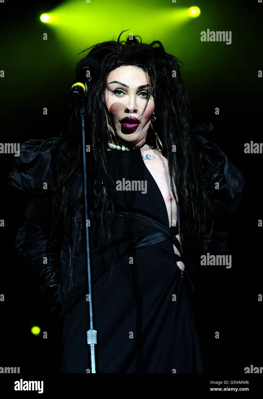 The Hit Factory Live Christmas Cracker concert Stock Photo - Alamy