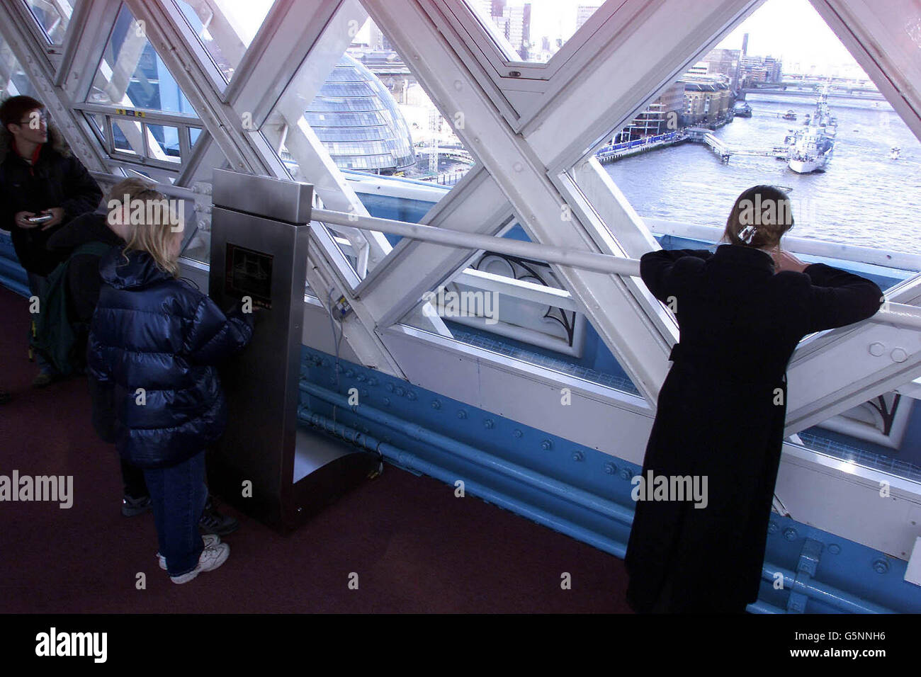 Tower Bridge refurbishment Stock Photo - Alamy