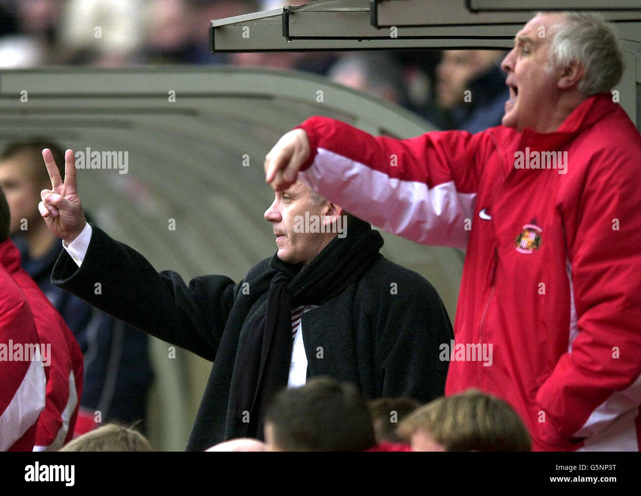 FOOTBALL SUNDERLANDS MANAGER PETER REID Stock Photo - Alamy