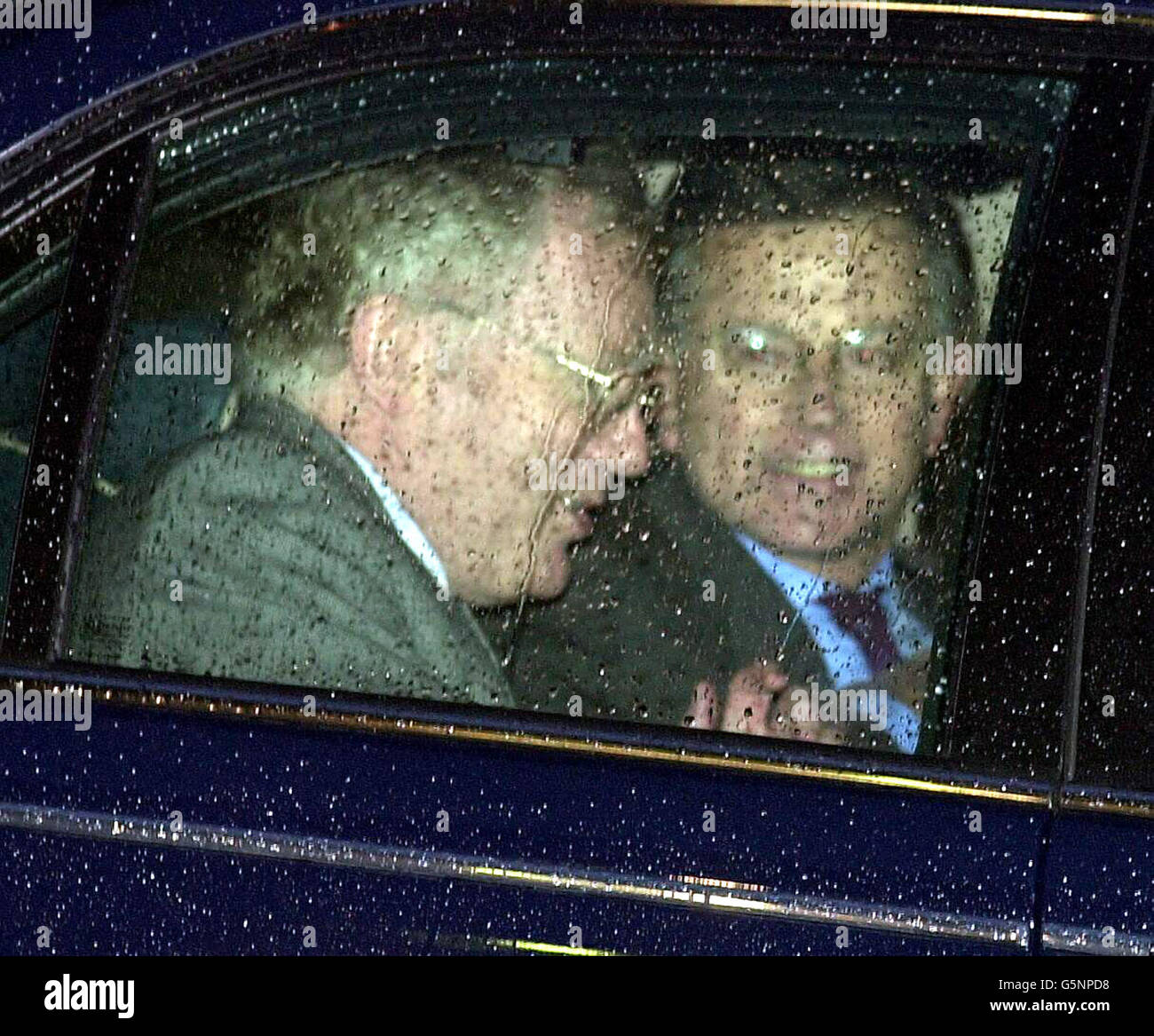 Transport Secretary Stephen Byers & Sir Richard Mottram Stock Photo - Alamy