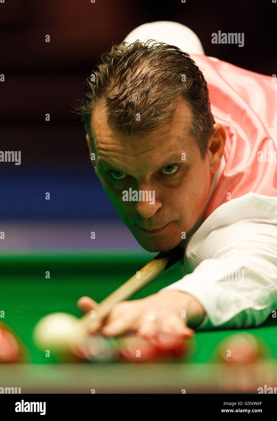 Mark Davis in action against Matthew Stevens during the William Hill UK ...