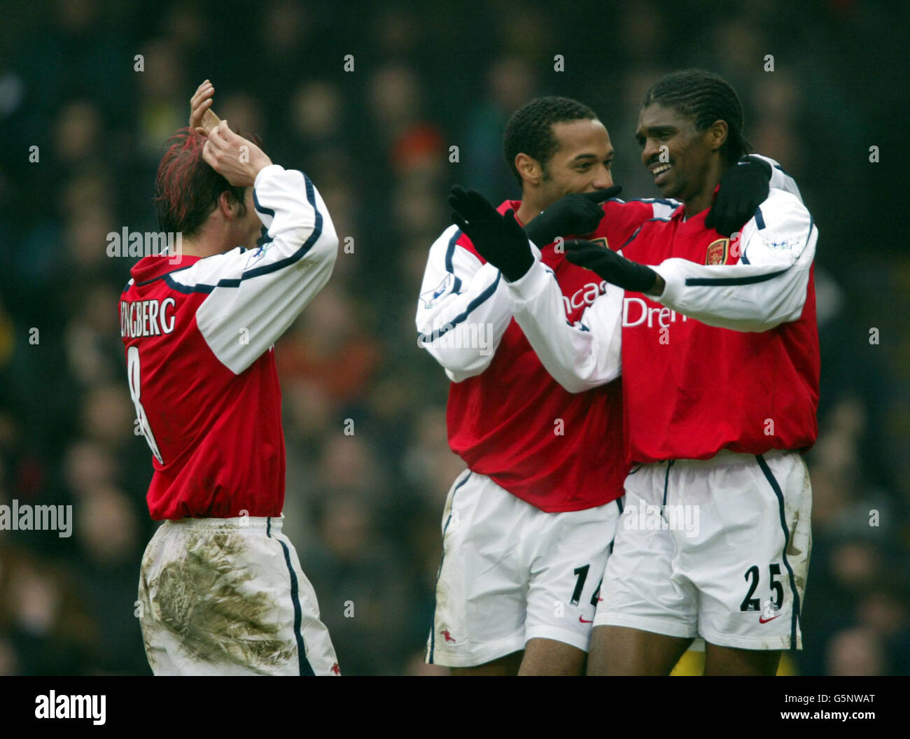 Football stock smiling high fives gloves thierry henry hi-res stock ...