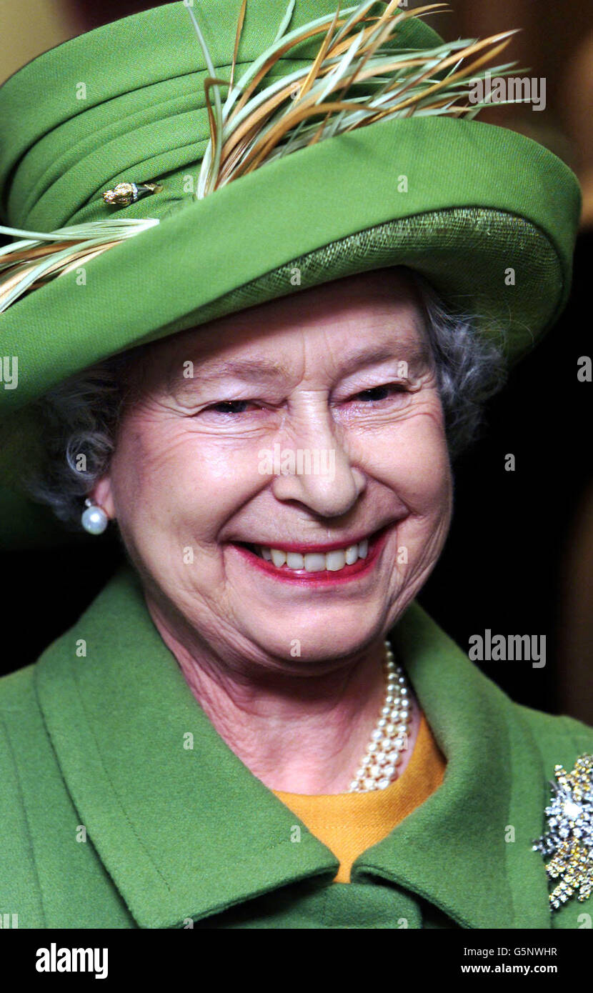 The Queen opens the new Macmillan Cancer Care Hospital at The Queen ...
