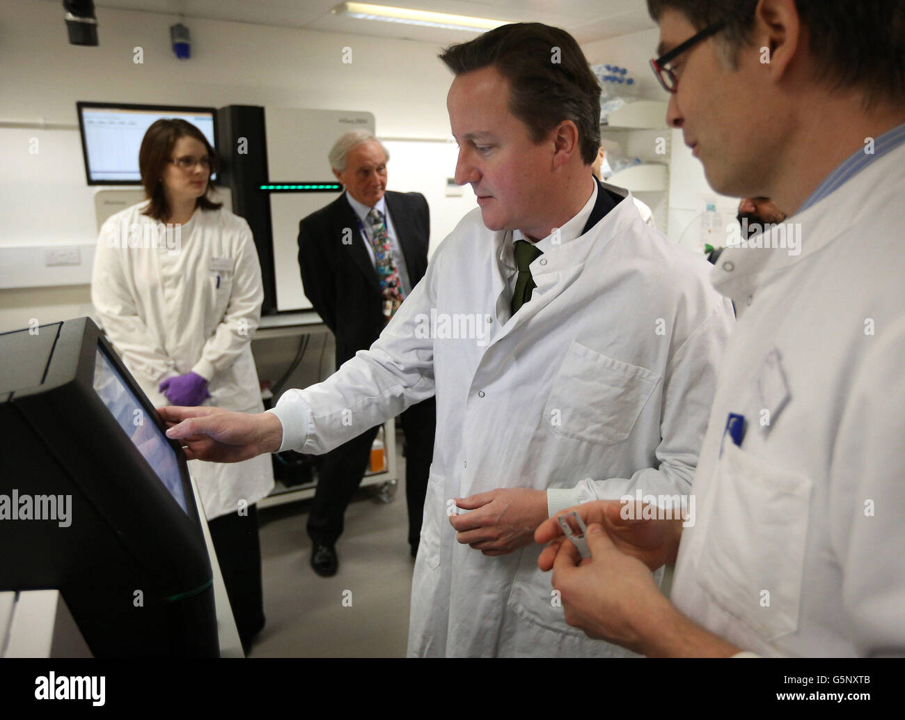 Genome sequencing hi-res stock photography and images - Alamy