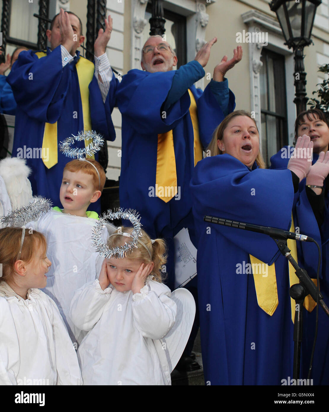 Crib service hi-res stock photography and images - Alamy