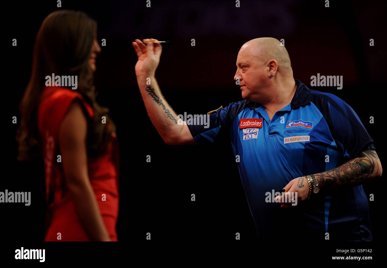 Darts darts london ampics hi-res stock photography and images - Alamy
