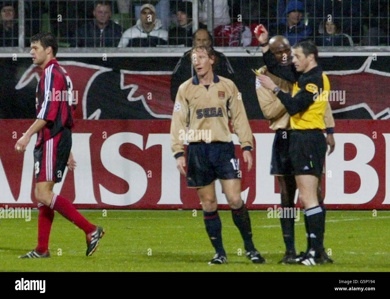 Bayer Leverkusen v Arsenal Stock Photo - Alamy