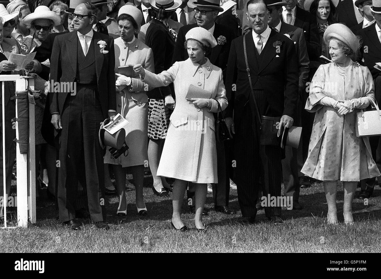 The queen mother and the princess royal at epsom hi-res stock ...