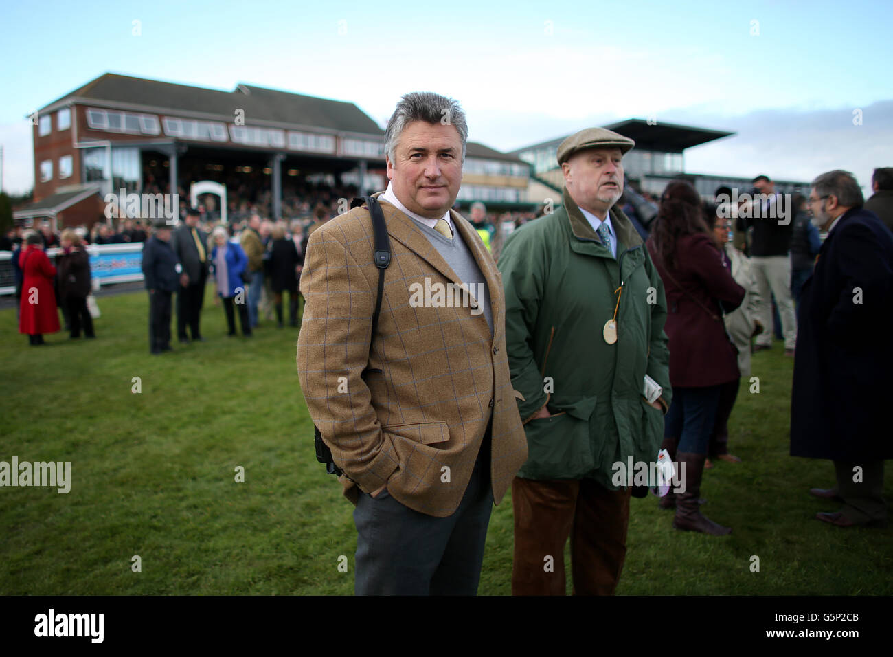 Trainer paul nicholls exeter racecourse hi-res stock photography and ...