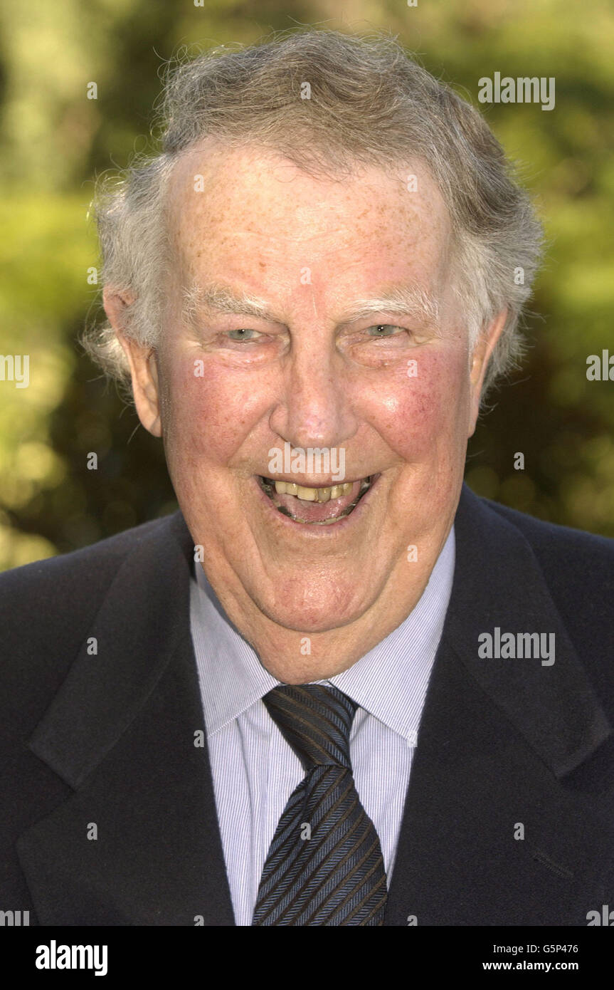 Queen visits auckland edmund hillary hi-res stock photography and ...