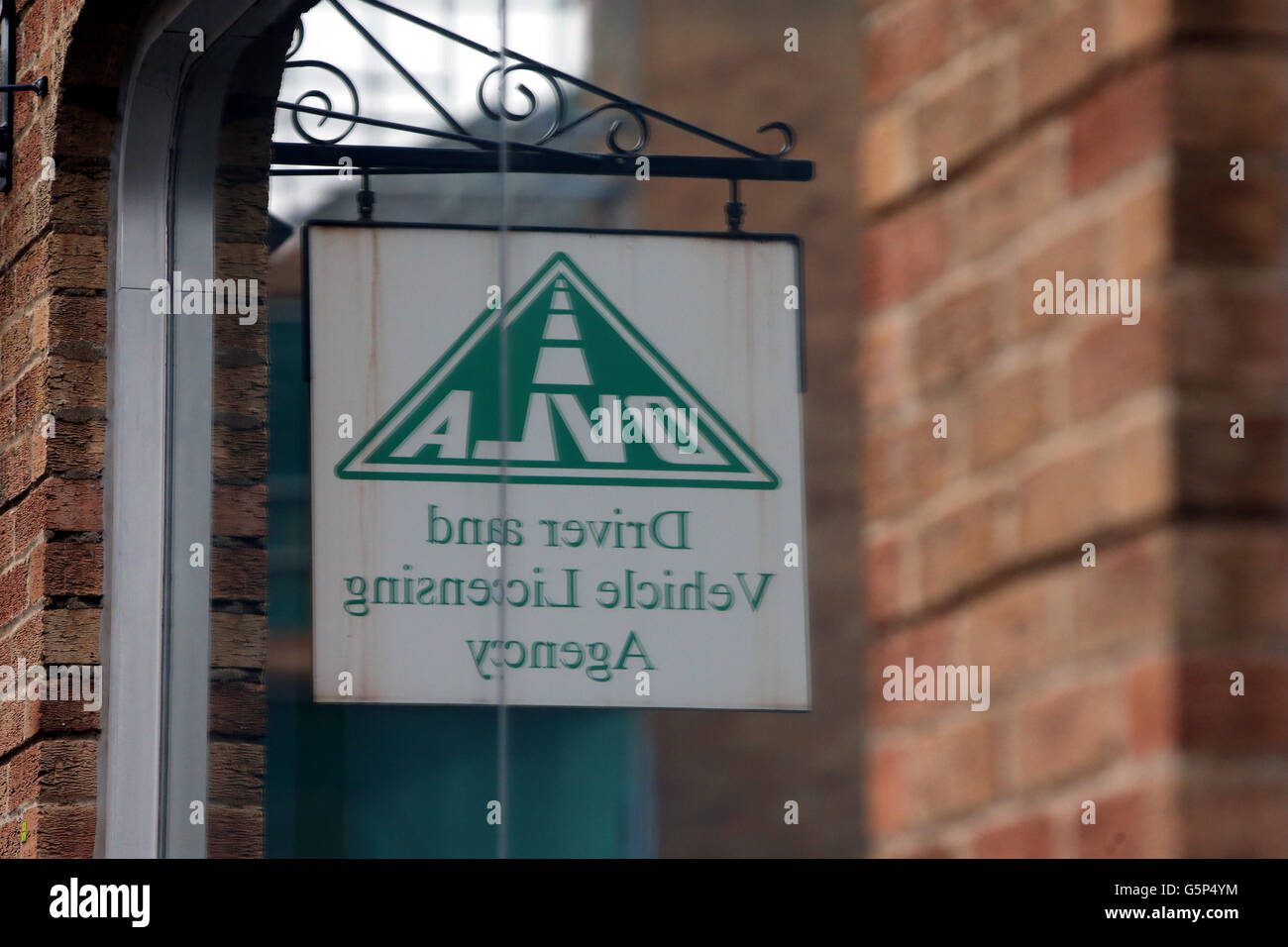 Dvla office hi-res stock photography and images - Alamy