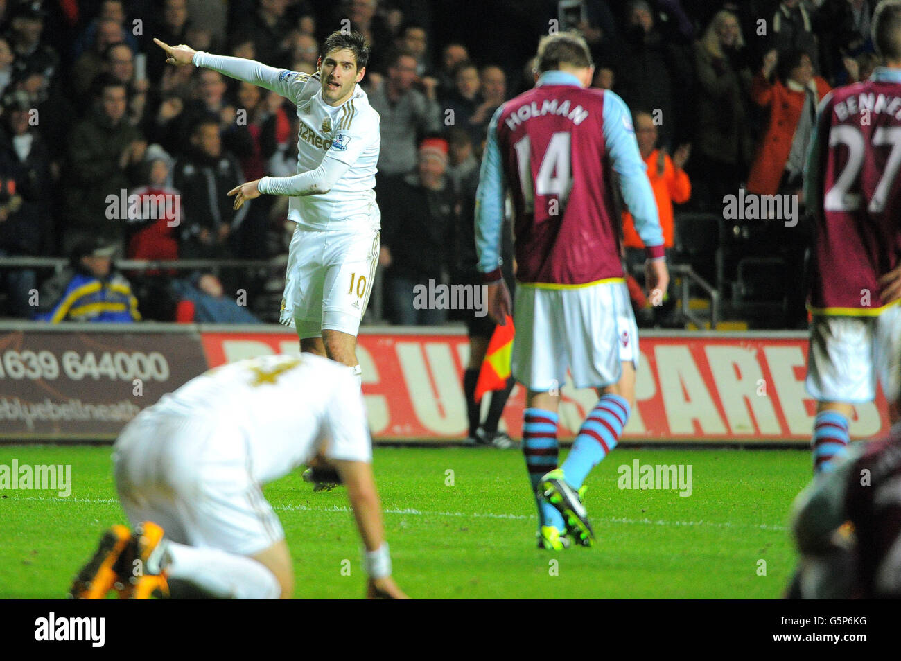 Danny graham celebrates swansea hi-res stock photography and images - Alamy