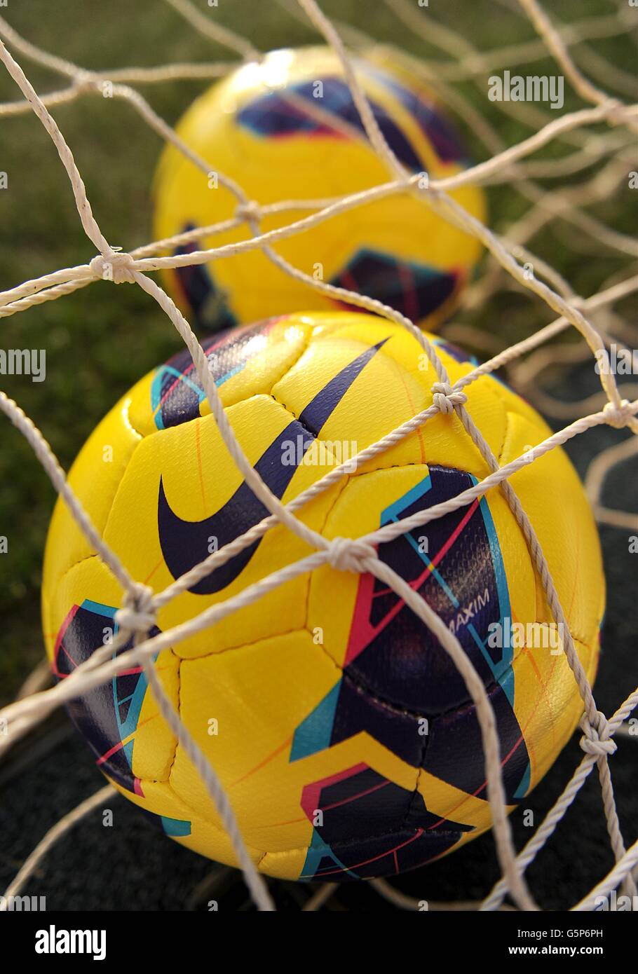Football in net general hi-res stock photography and images - Alamy