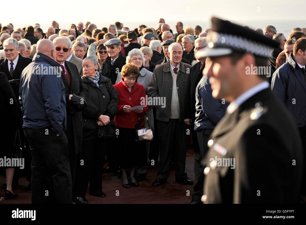 Memorial service for fallen police Stock Photo - Alamy