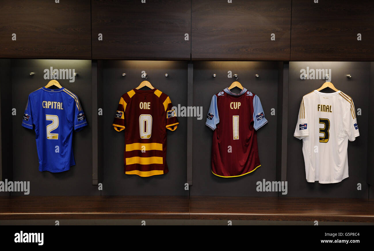 Changing rooms and wembley hi-res stock photography and images - Alamy