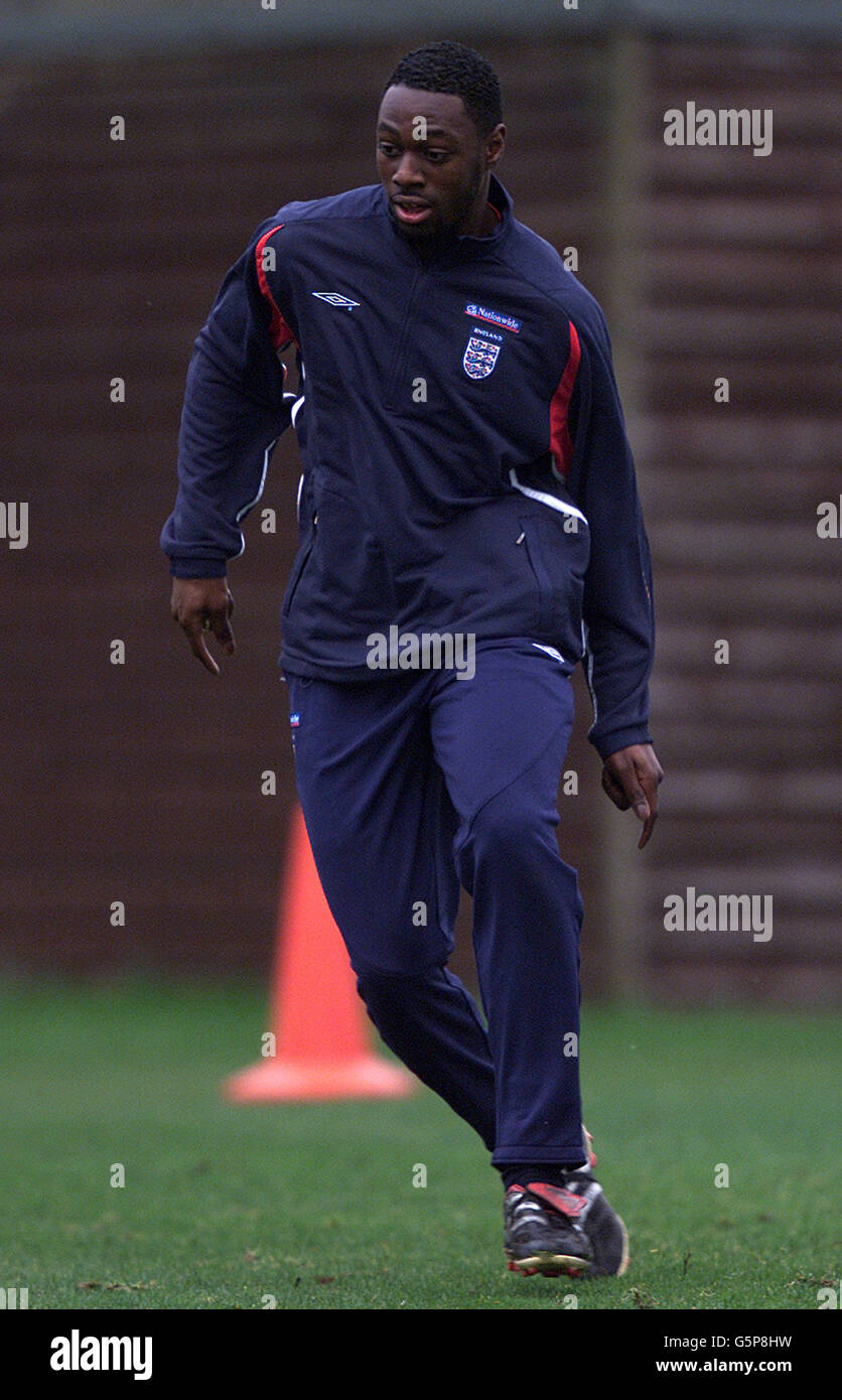 Sport football training ledley king hi-res stock photography and images ...