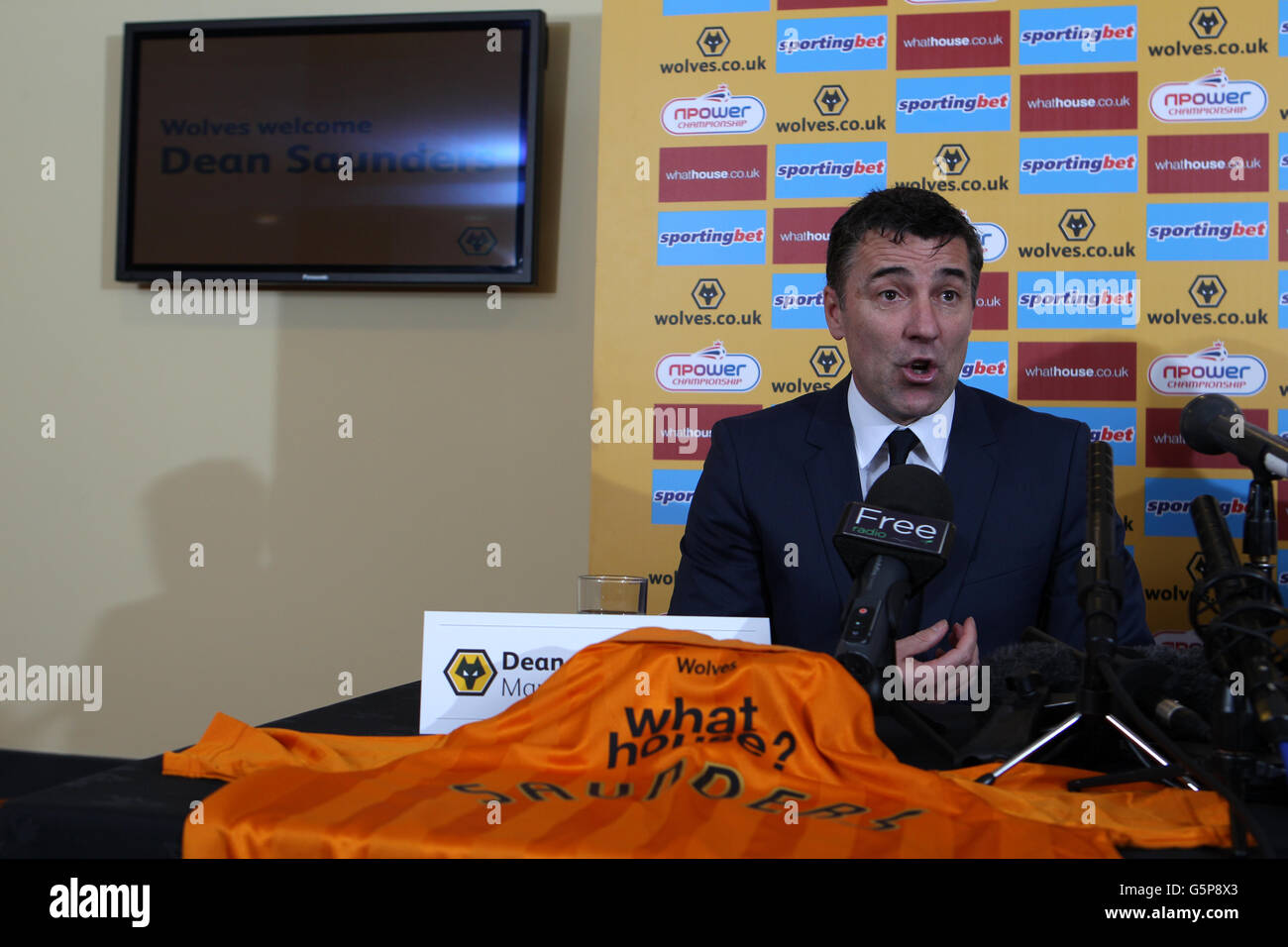 New Wolverhampton Wanderers manager Dean Saunders during the press ...