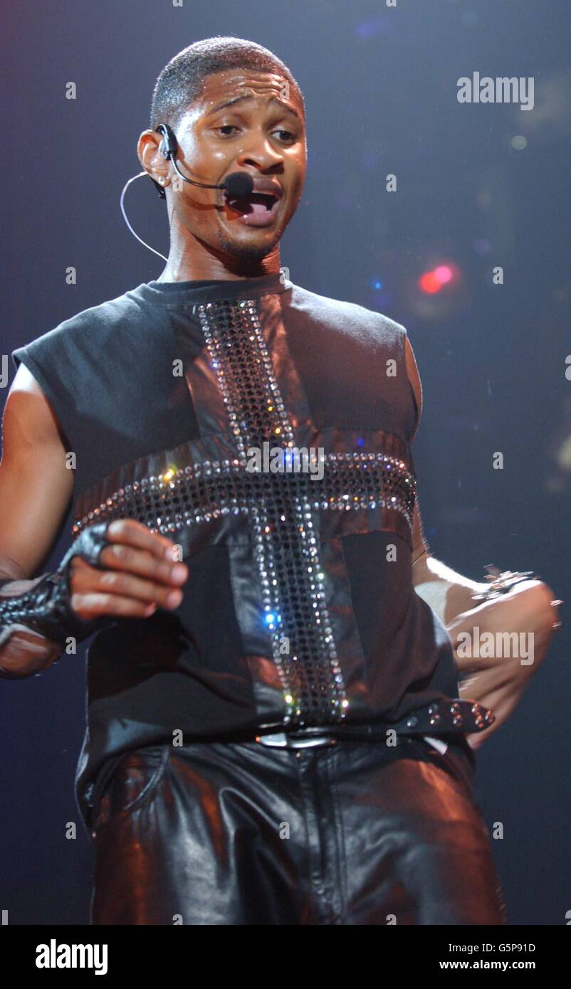 Usher at Wembley Arena Stock Photo - Alamy