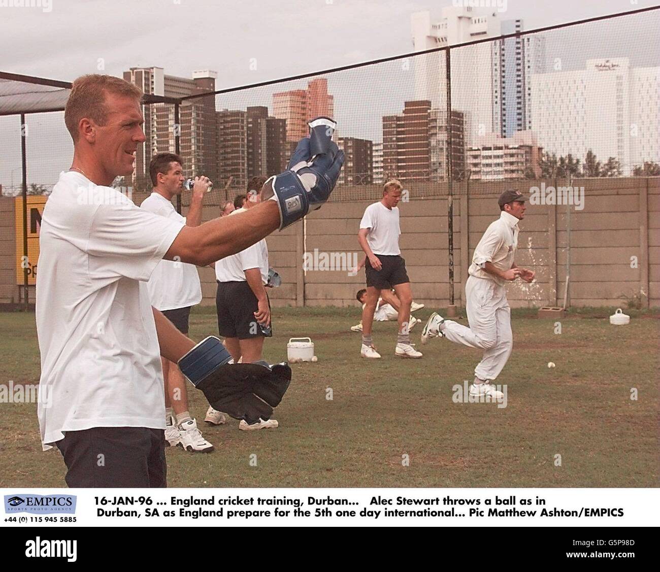 16 jan 96 england cricket training hi-res stock photography and images ...