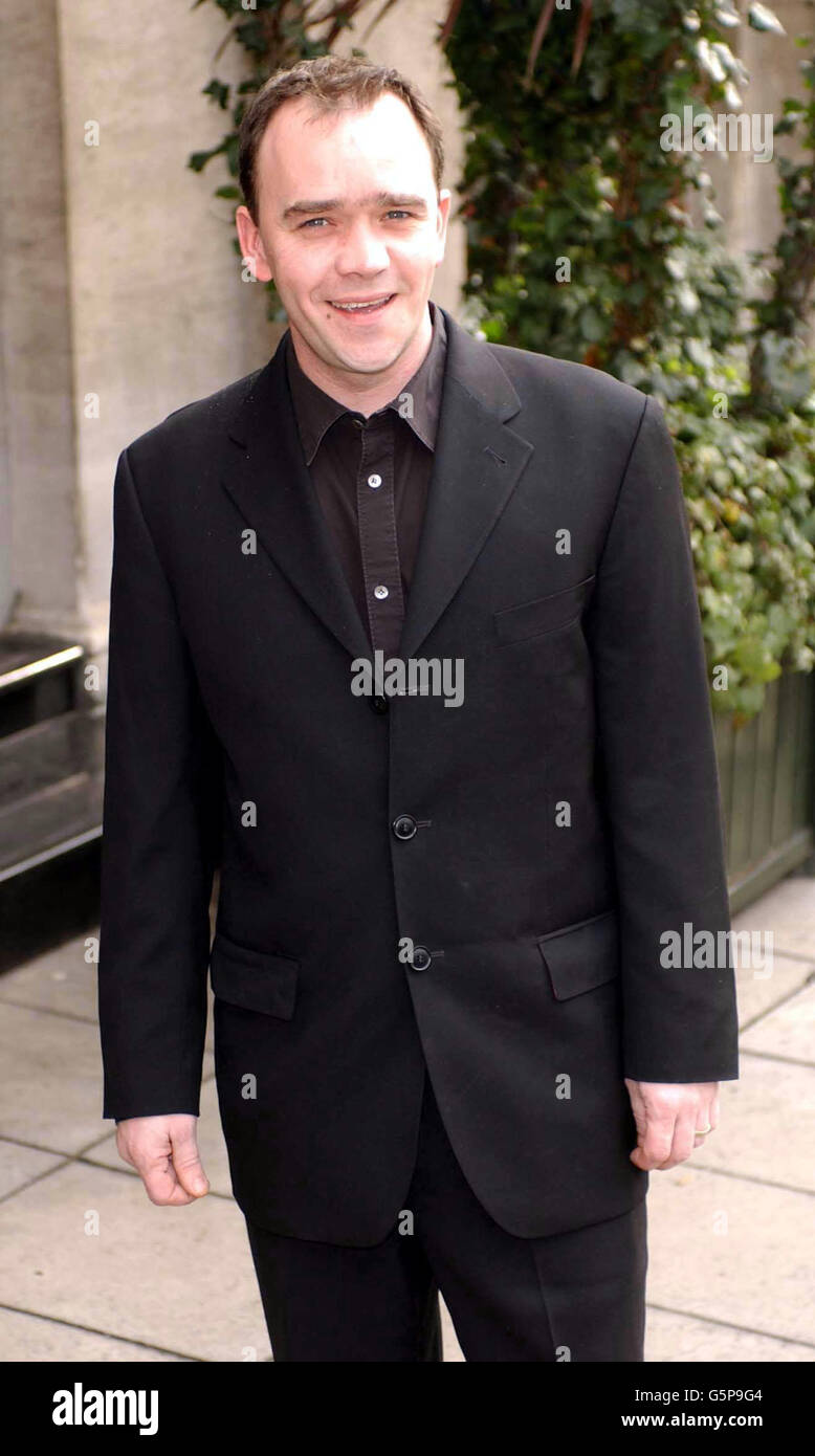 Todd carty eastenders hi-res stock photography and images - Alamy