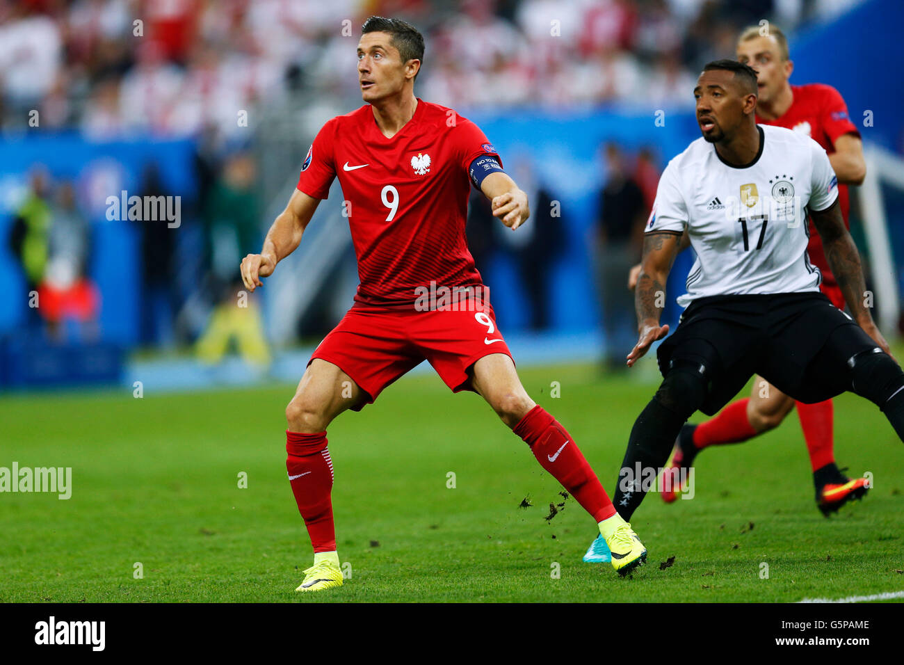Lewandowski uefa 2016 poland hi-res stock photography and images - Alamy