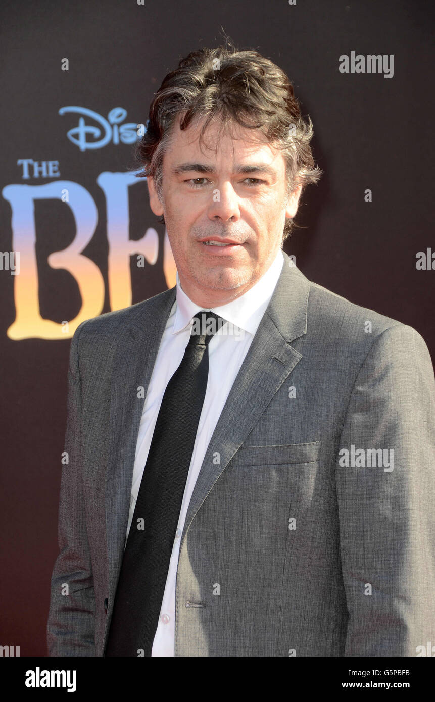 Jonathan holmes hi-res stock photography and images - Alamy