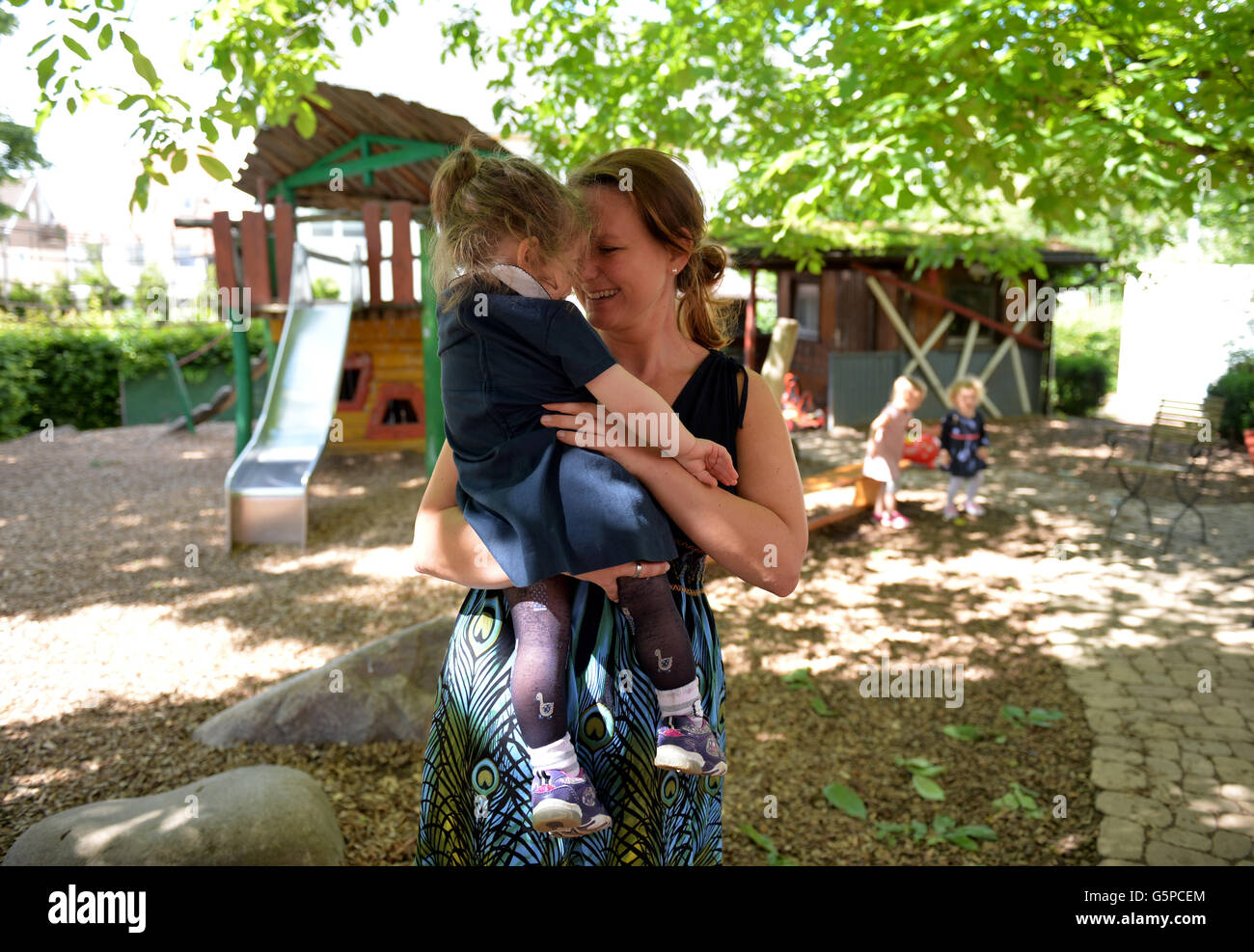 Leinfelden Echterdingen, Germany. 22nd June, 2016. Kindergartener ...