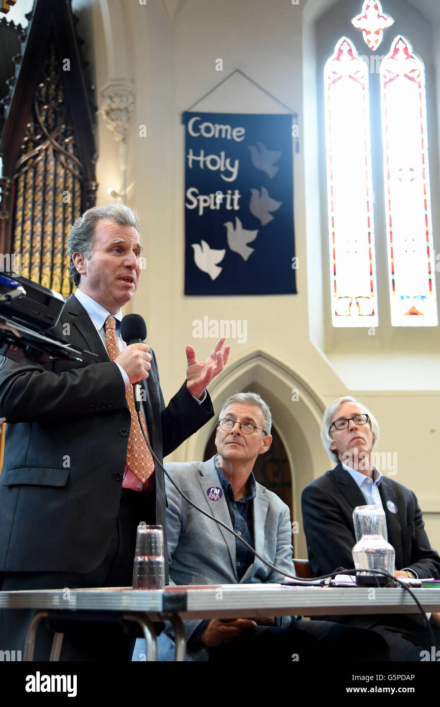 Oliver lancaster hi-res stock photography and images - Alamy