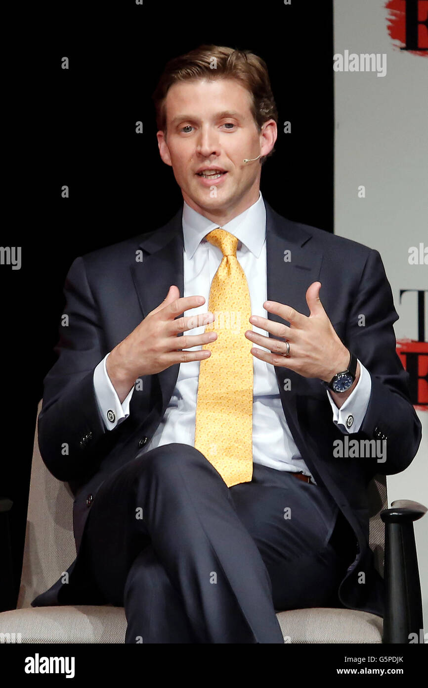 Alec ross hi-res stock photography and images - Alamy