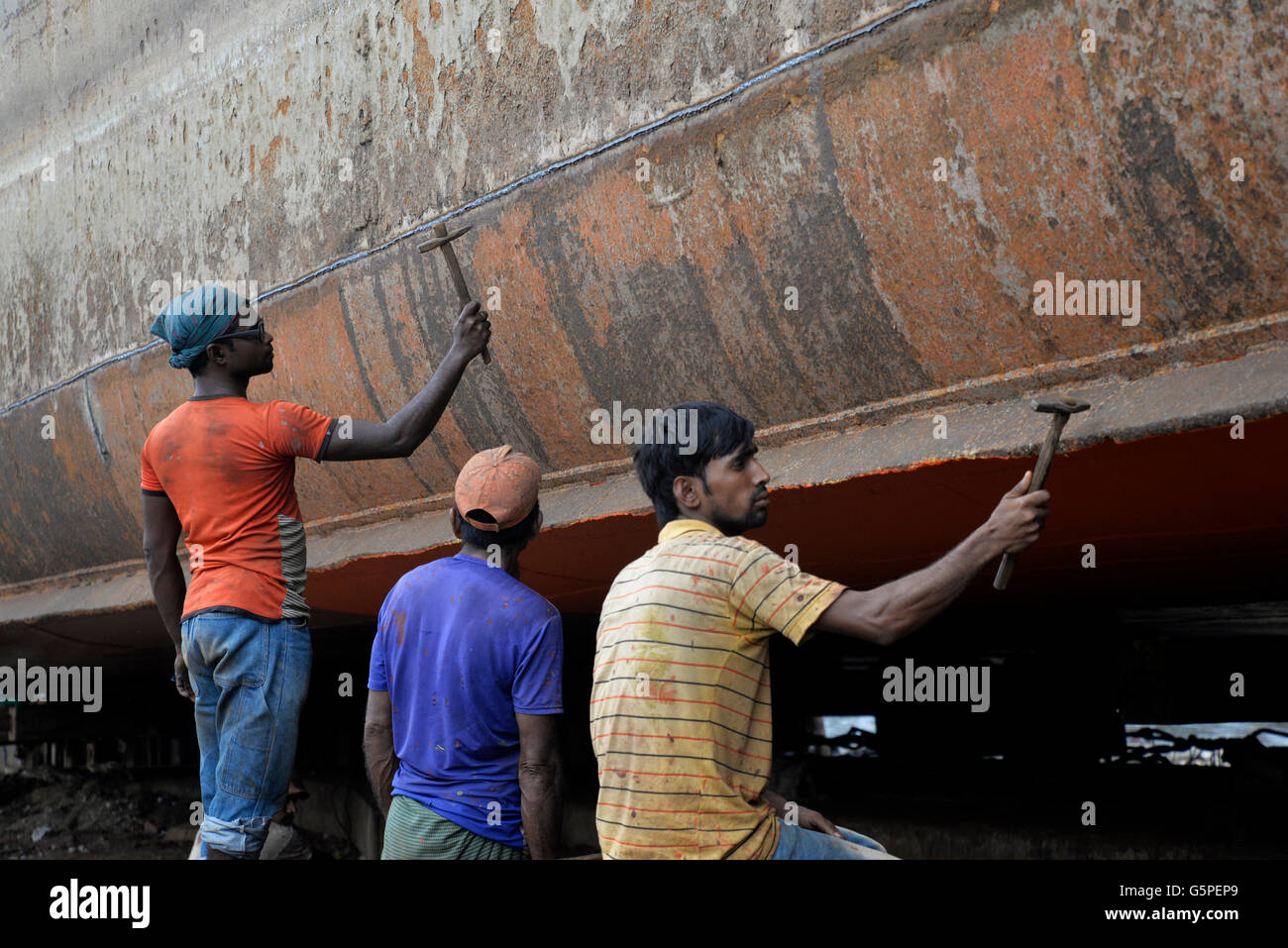 Keraniganj near Dhaka, Bangladesh. June 22, 2016. Bangladeshi laborers ...