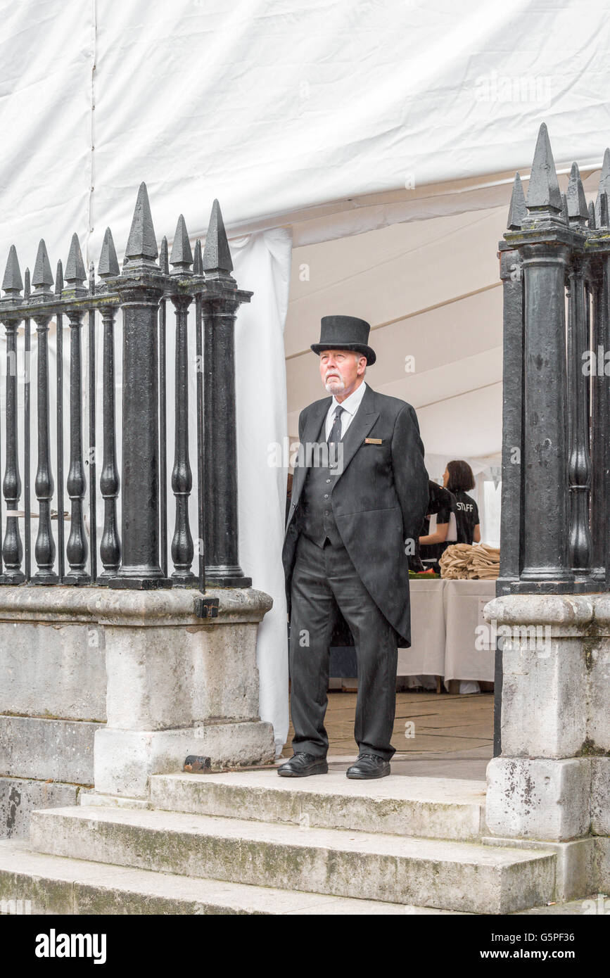 Cambridge, UK. 22nd June, 2016. University constabulary on duty for the ...