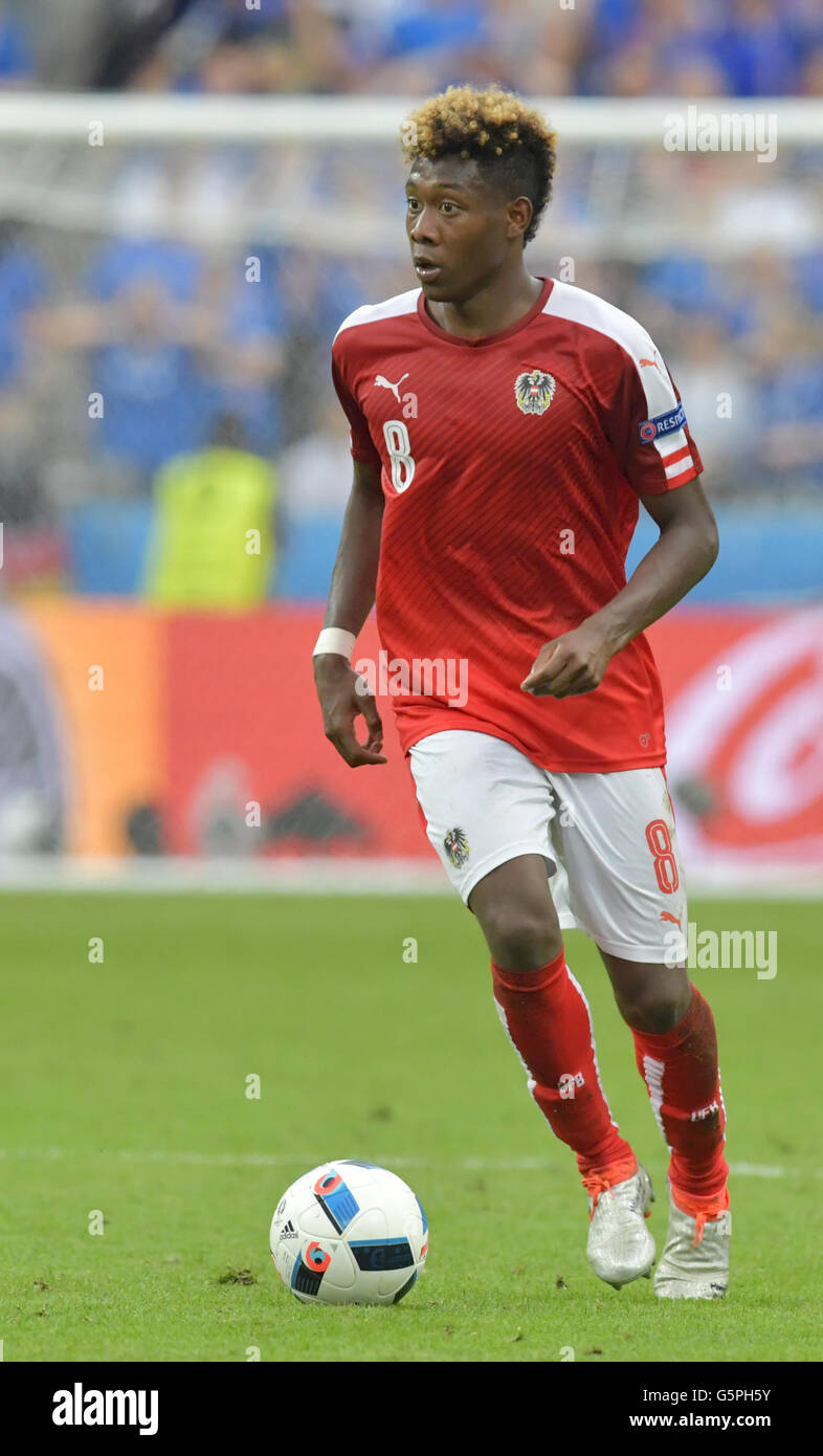 St. Denis, France. 22nd June, 2016. Austria's David Alaba controls the ...