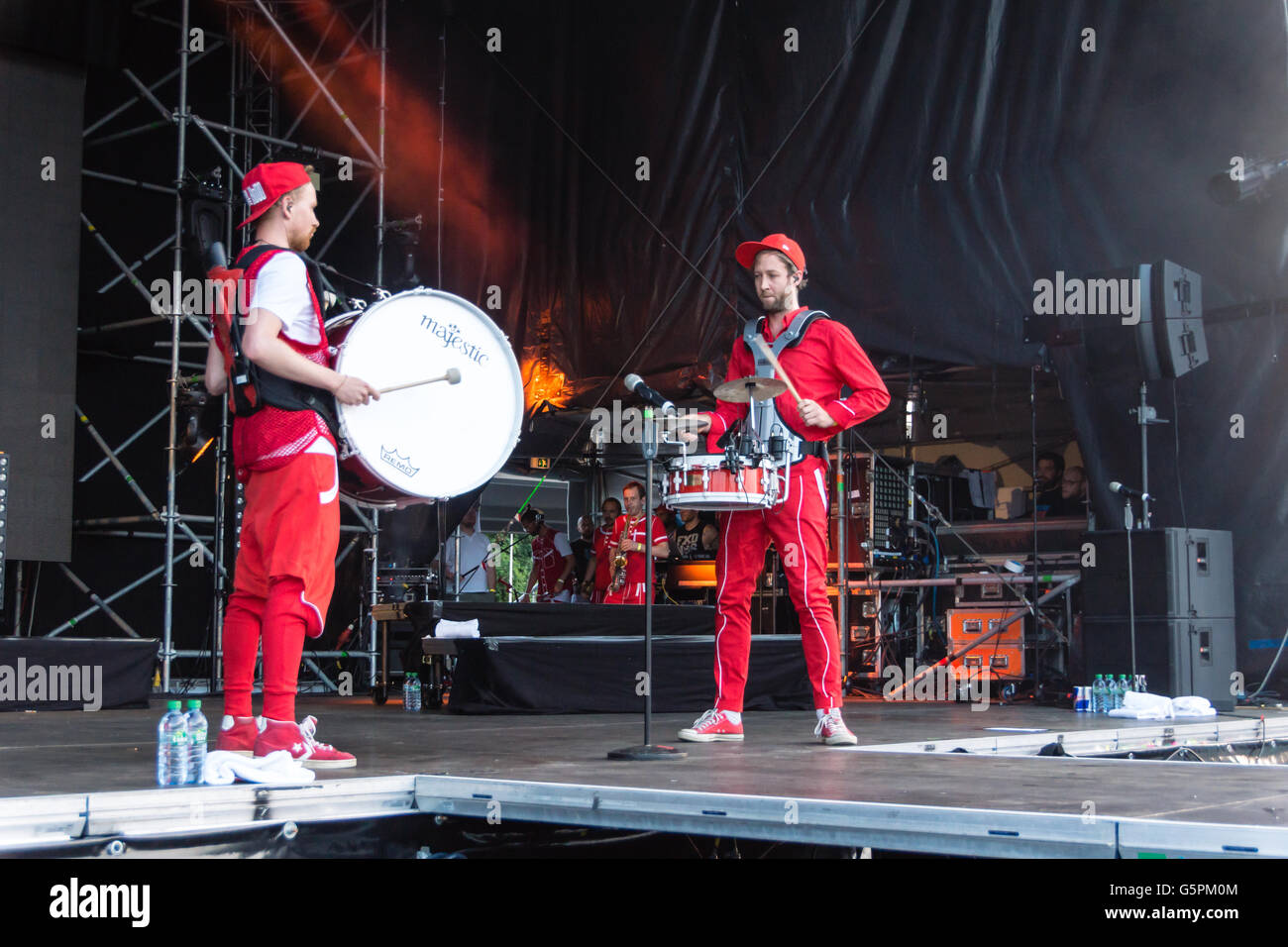 Kiel, Germany. 22nd June, 2016. The Band Moop Mama performs on the Hörn ...